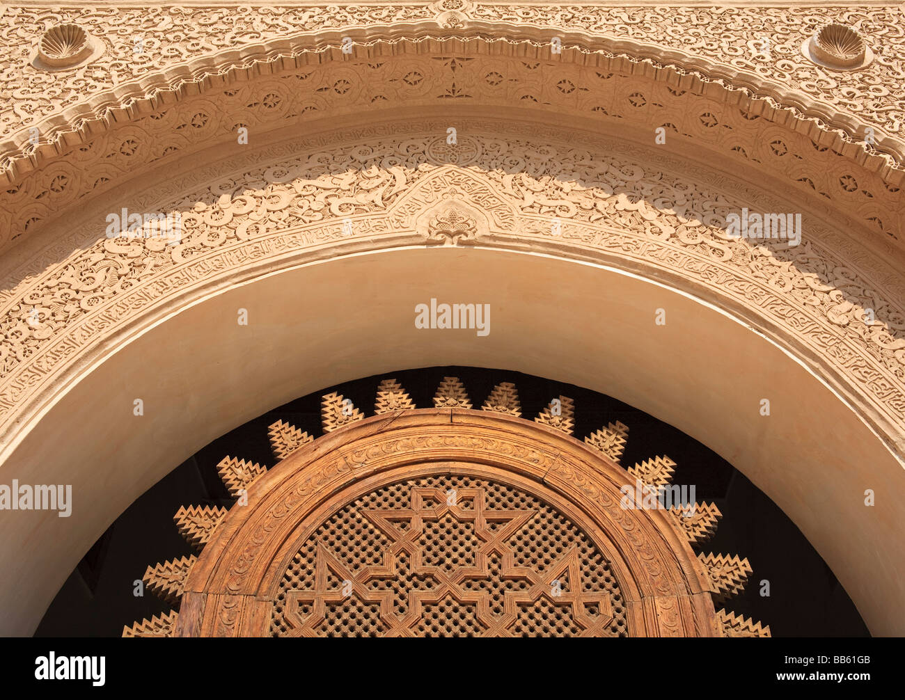 Wooden lattice work hi-res stock photography and images - Alamy