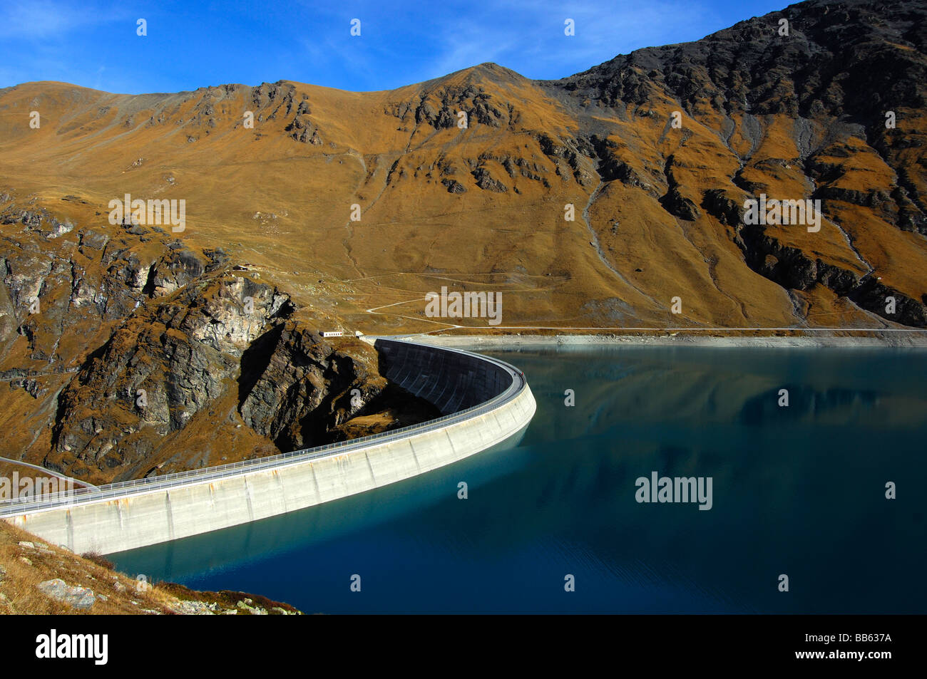 Concrete gravity arch dam Moiry Valais Switzerland Stock Photo - Alamy