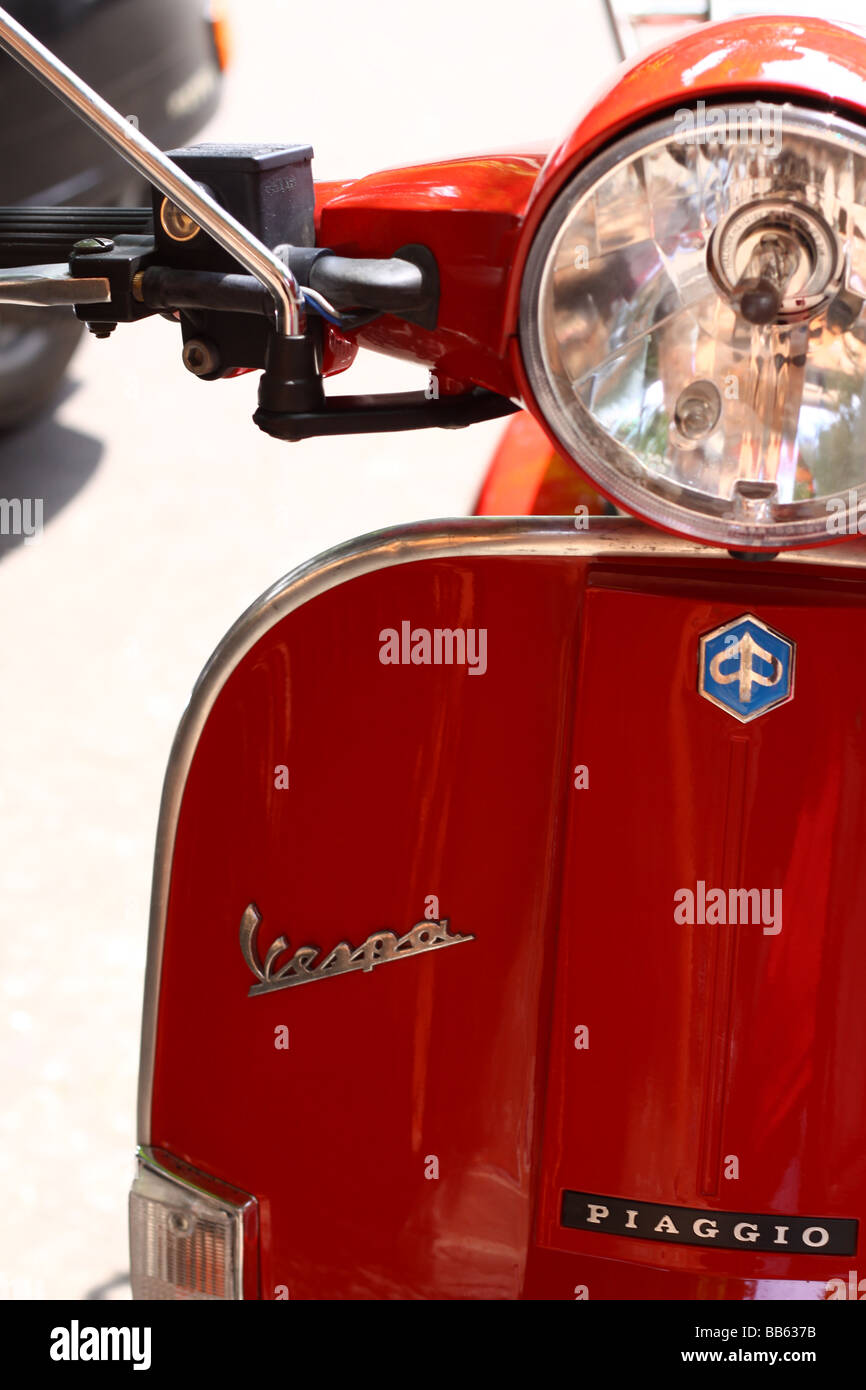 Vintage vespa scooter, front view hi-res stock photography and images ...