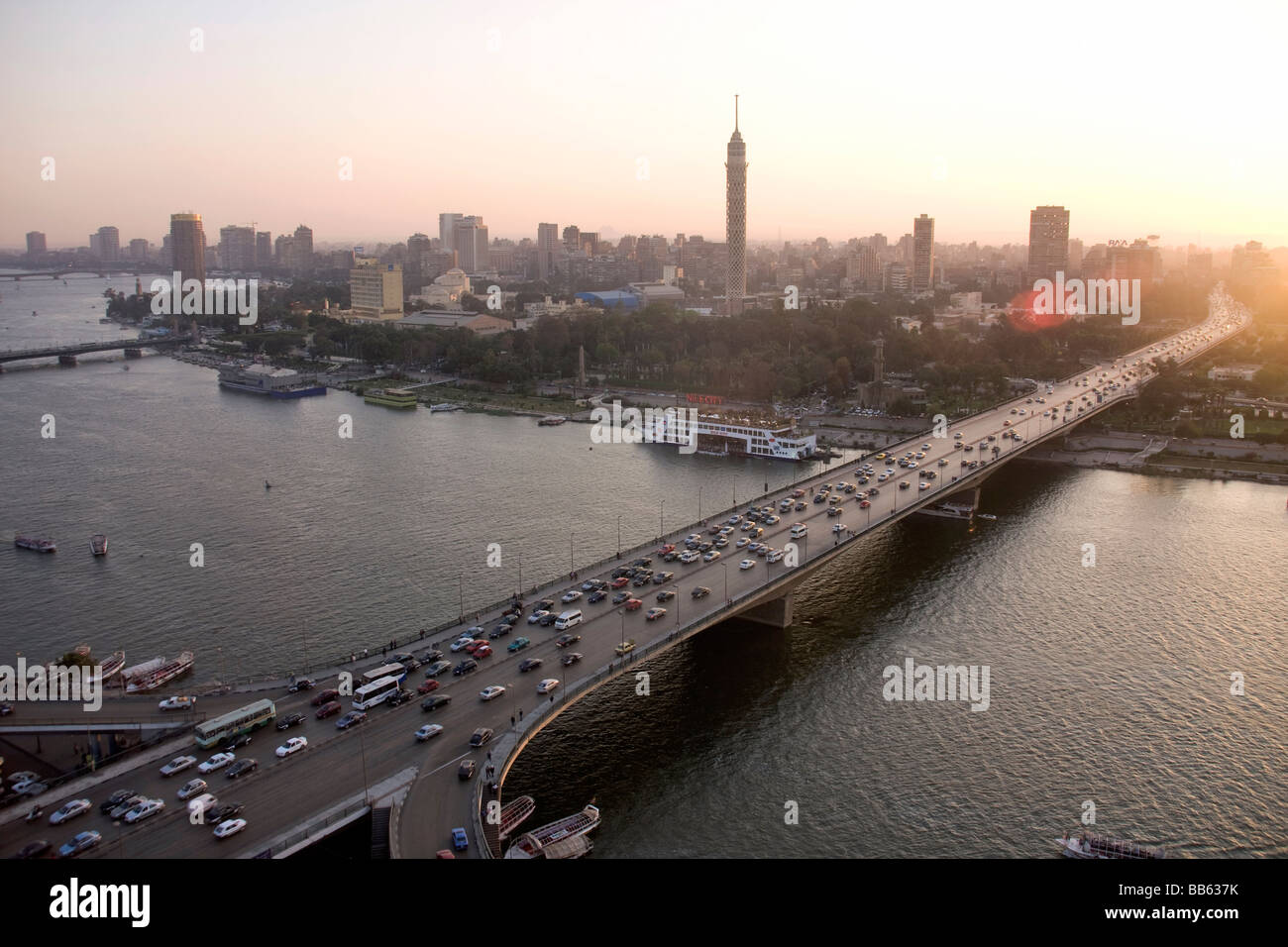 Cairo day looking over river hi-res stock photography and images - Alamy