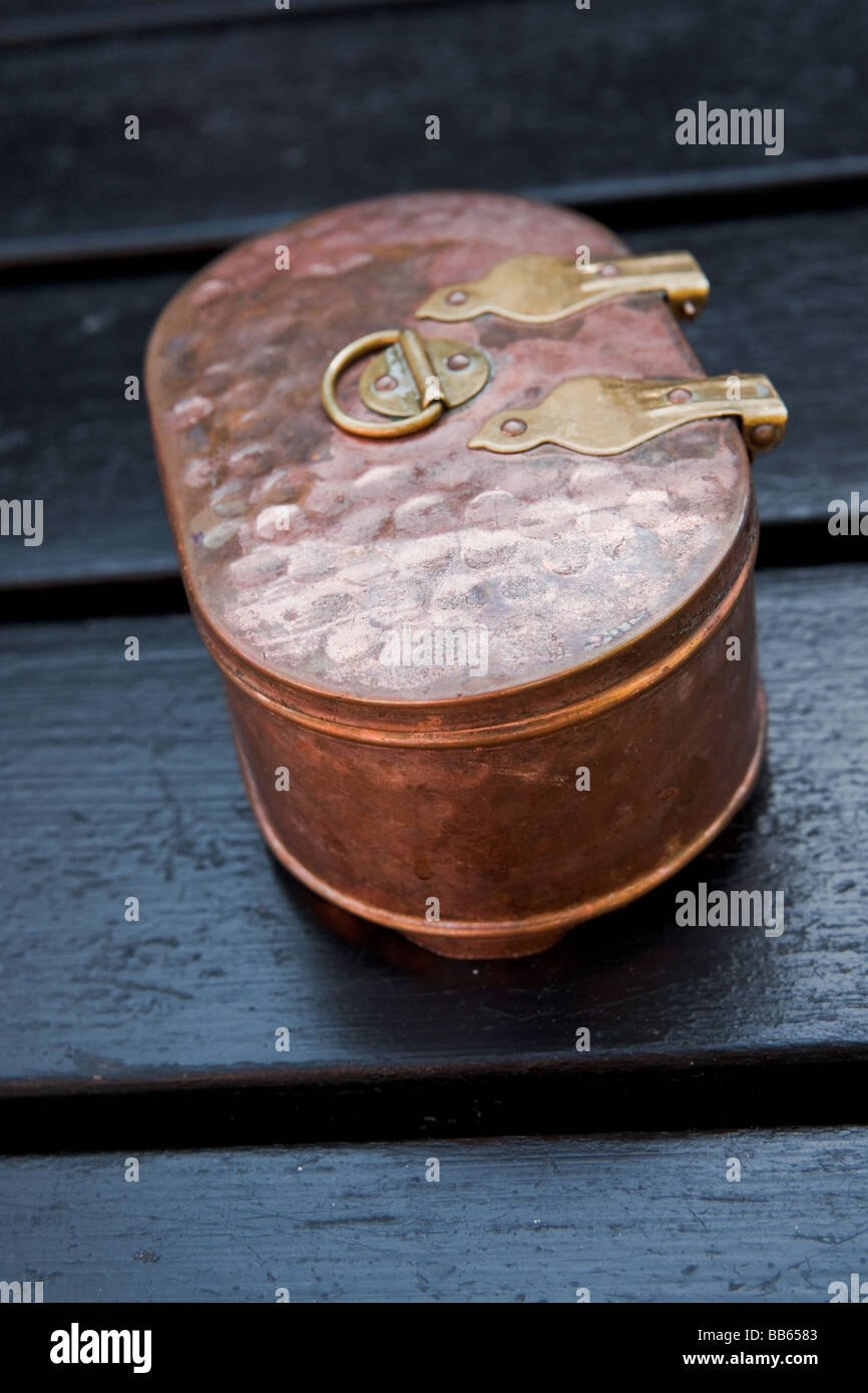 Vintage copper box for sugar cubes Stock Photo - Alamy