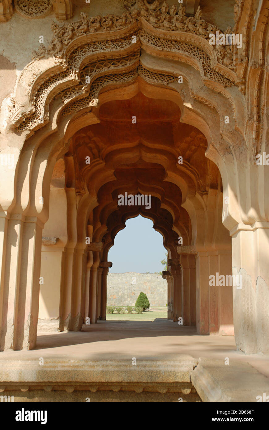Hampi - Karnataka - Lotus Mahal View of the recessed & foliated arches ...