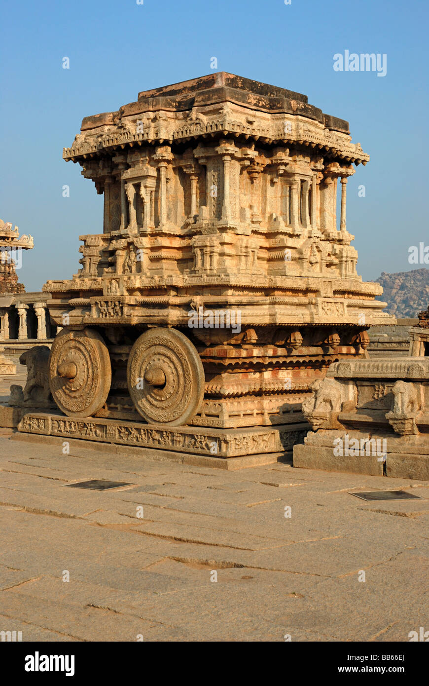 Hampi - Karnataka, Vitthala temple complex, stone ratha (chariot Stock ...