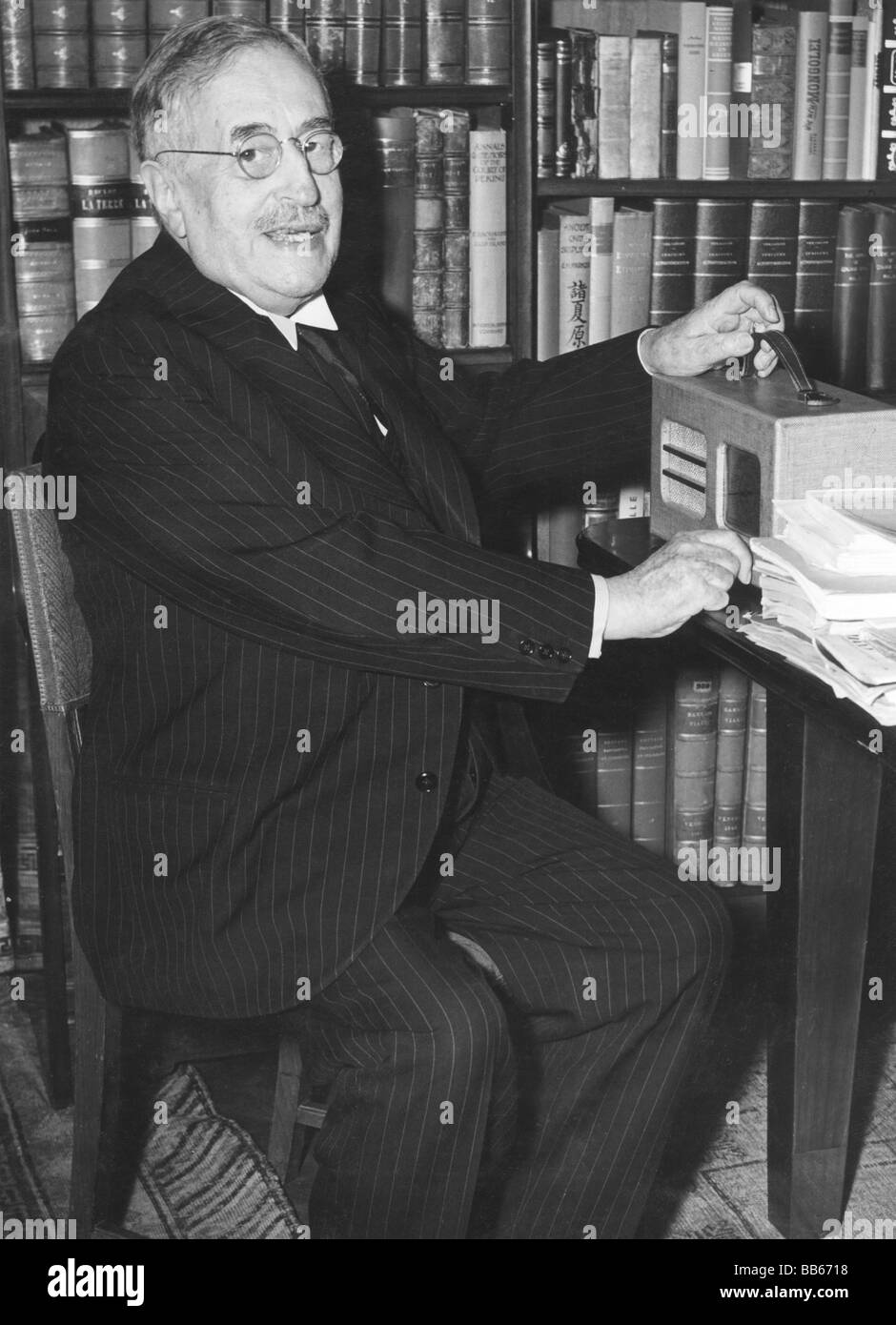 Hedin, Sven, 19.2.1865 - 26.11.1952, Swedish explorer, half length ...