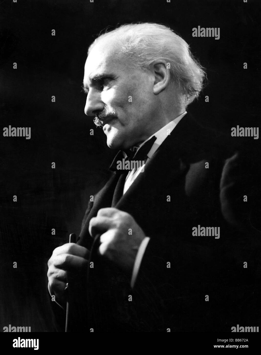 Arturo toscanini hi-res stock photography and images - Alamy