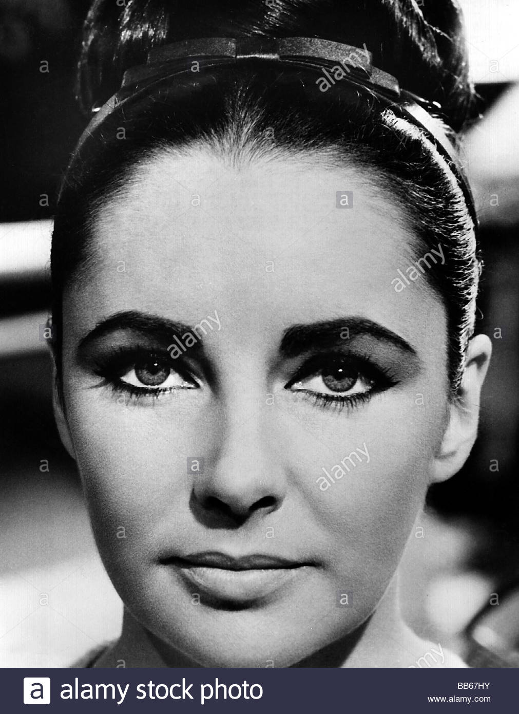 Elizabeth Taylor Portrait Stock Photos & Elizabeth Taylor Portrait ...