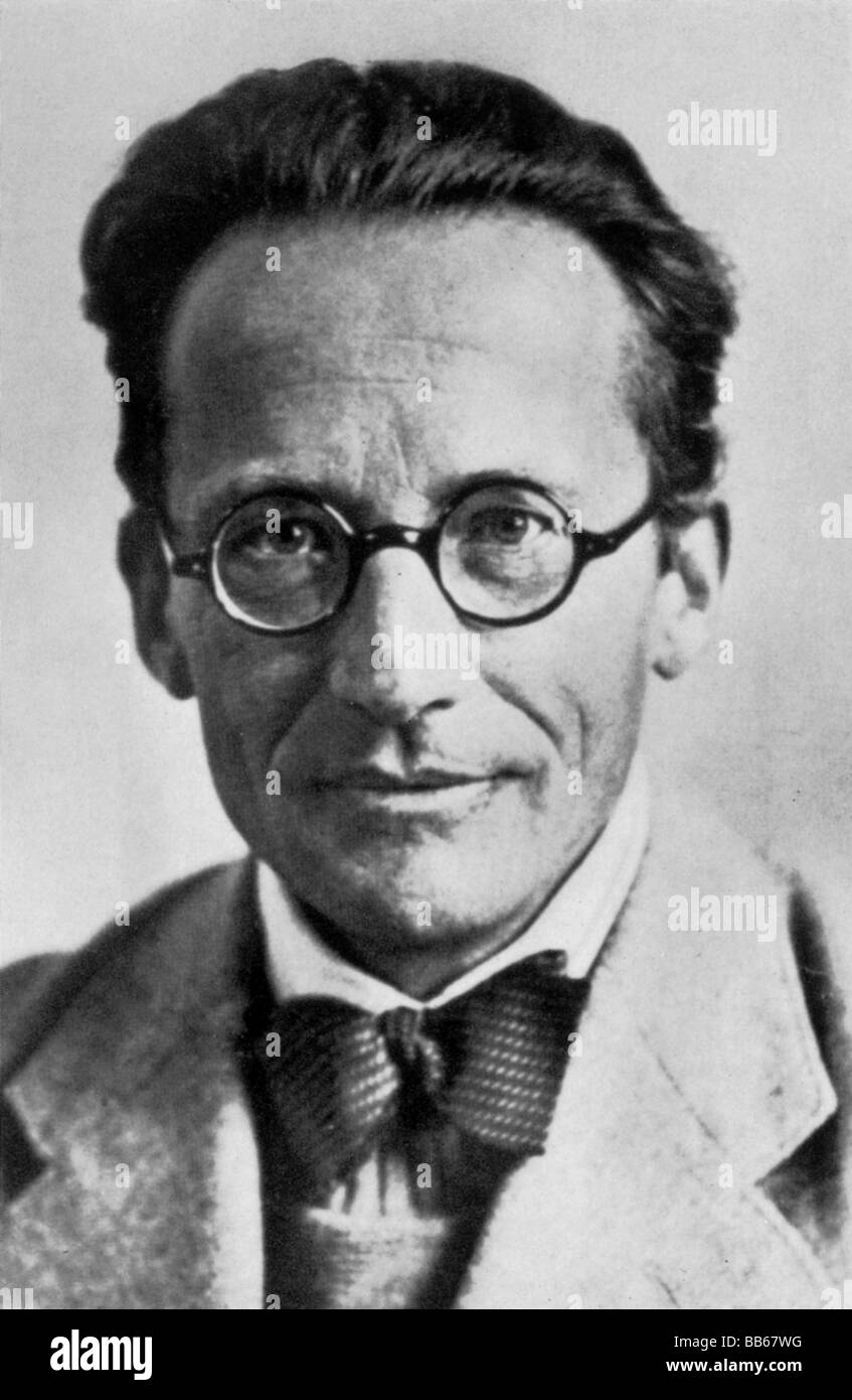 Erwin schrodinger portrait hi-res stock photography and images - Alamy