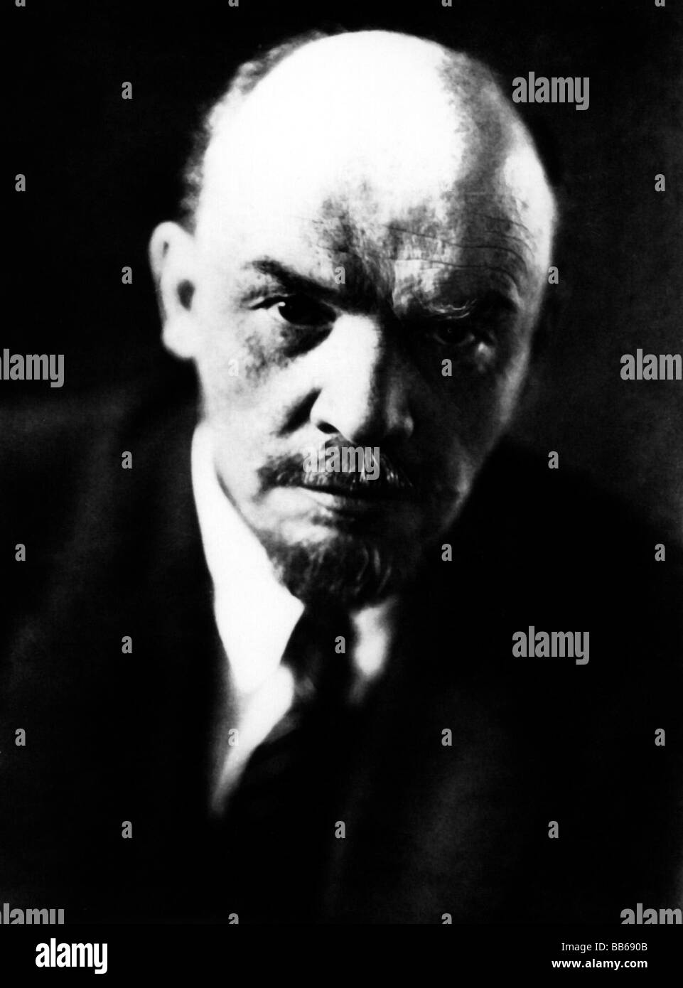 Vladimir lenin 1920 hi-res stock photography and images - Alamy