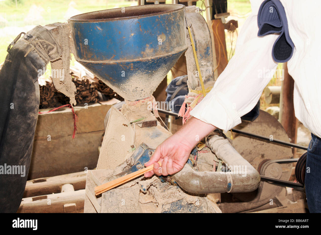 China Guilin rice grain separation process machine Stock Photo - Alamy