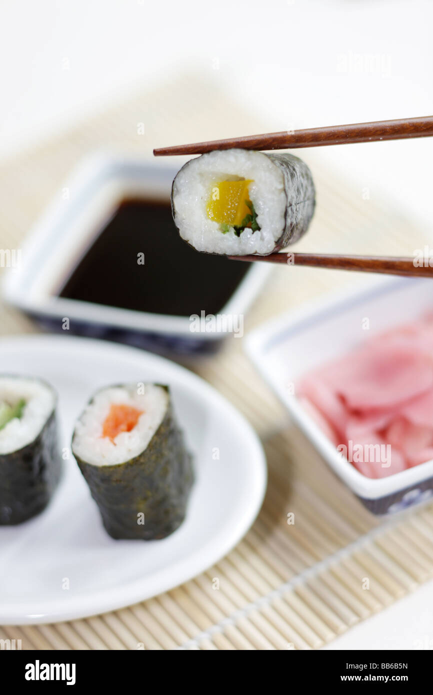 Seaweed wrapped rice hi-res stock photography and images - Alamy