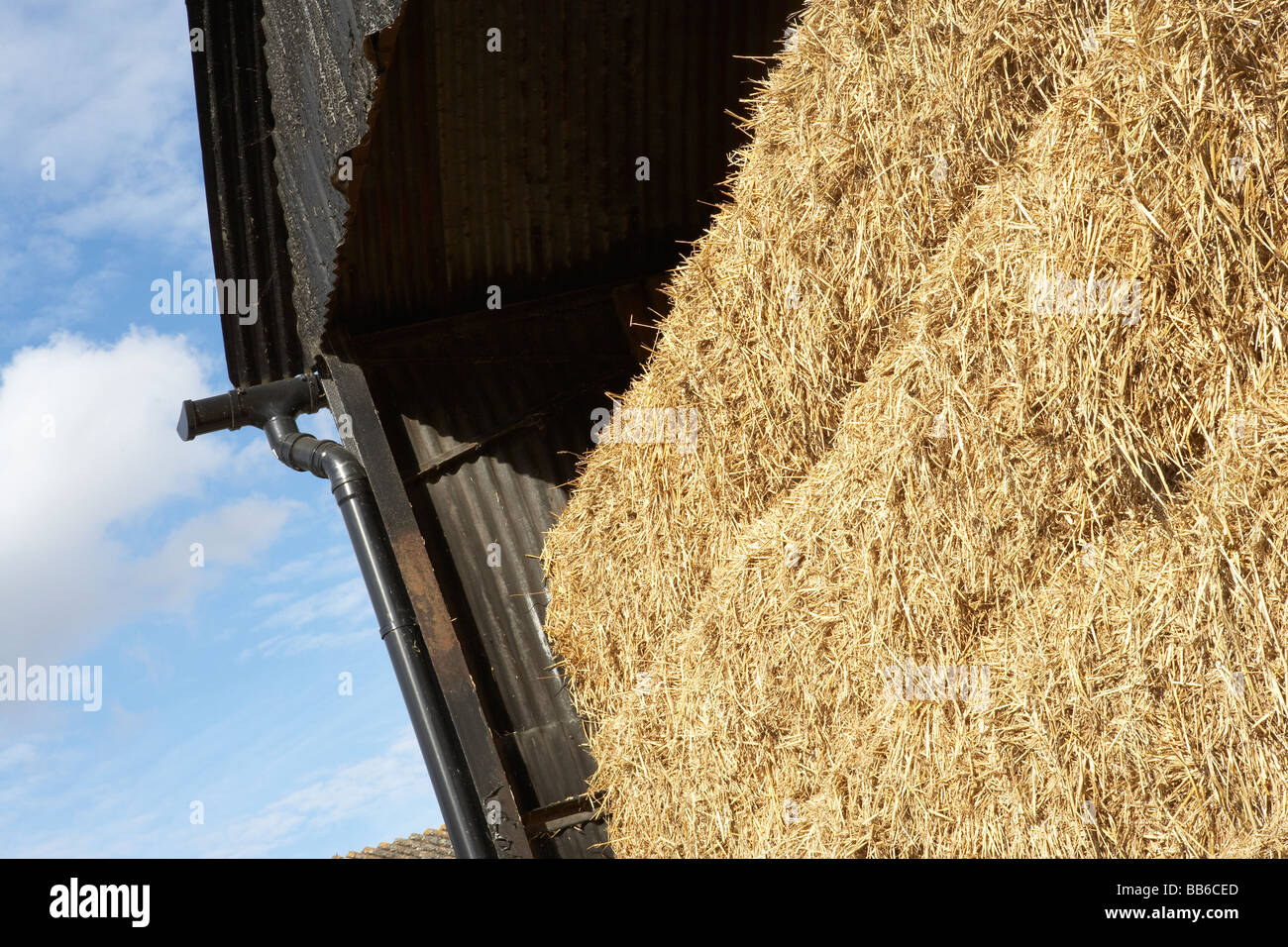 Straw stored in barn hi-res stock photography and images - Alamy
