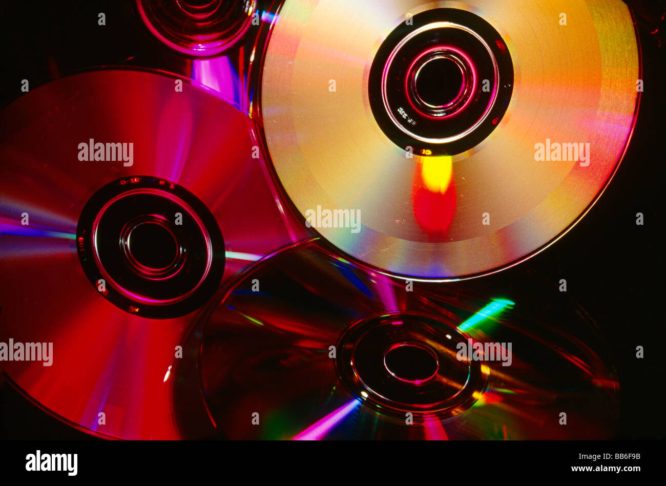 soporte digital devices storage systems CD DVD Stock Photo - Alamy