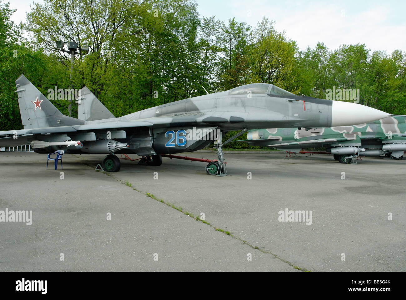 Russian fighter aircraft hi-res stock photography and images - Alamy