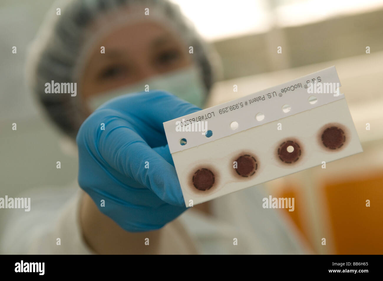 Dna extraction hi-res stock photography and images - Alamy