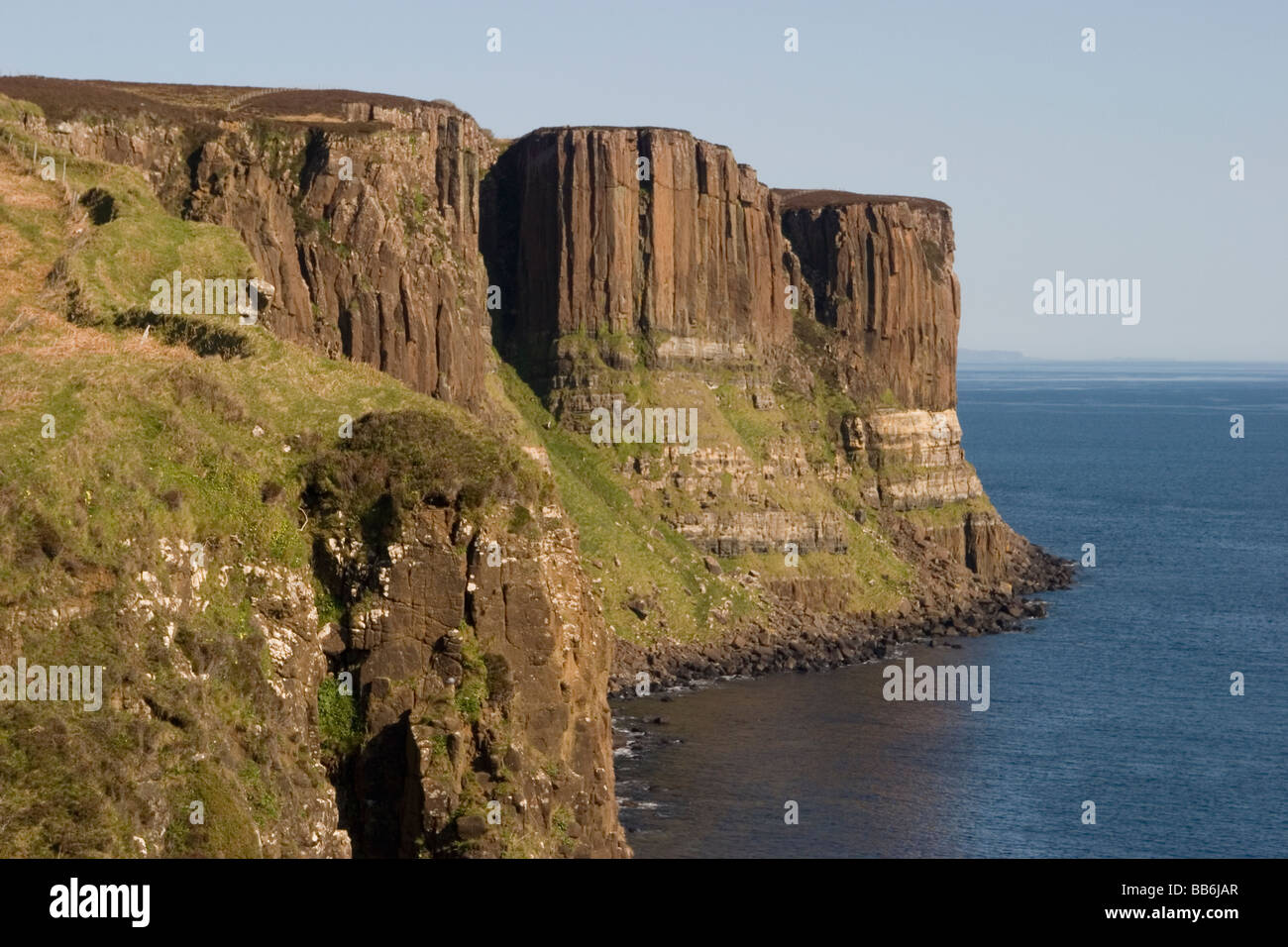 Scotland Highland Skye Kilt rock Stock Photo - Alamy