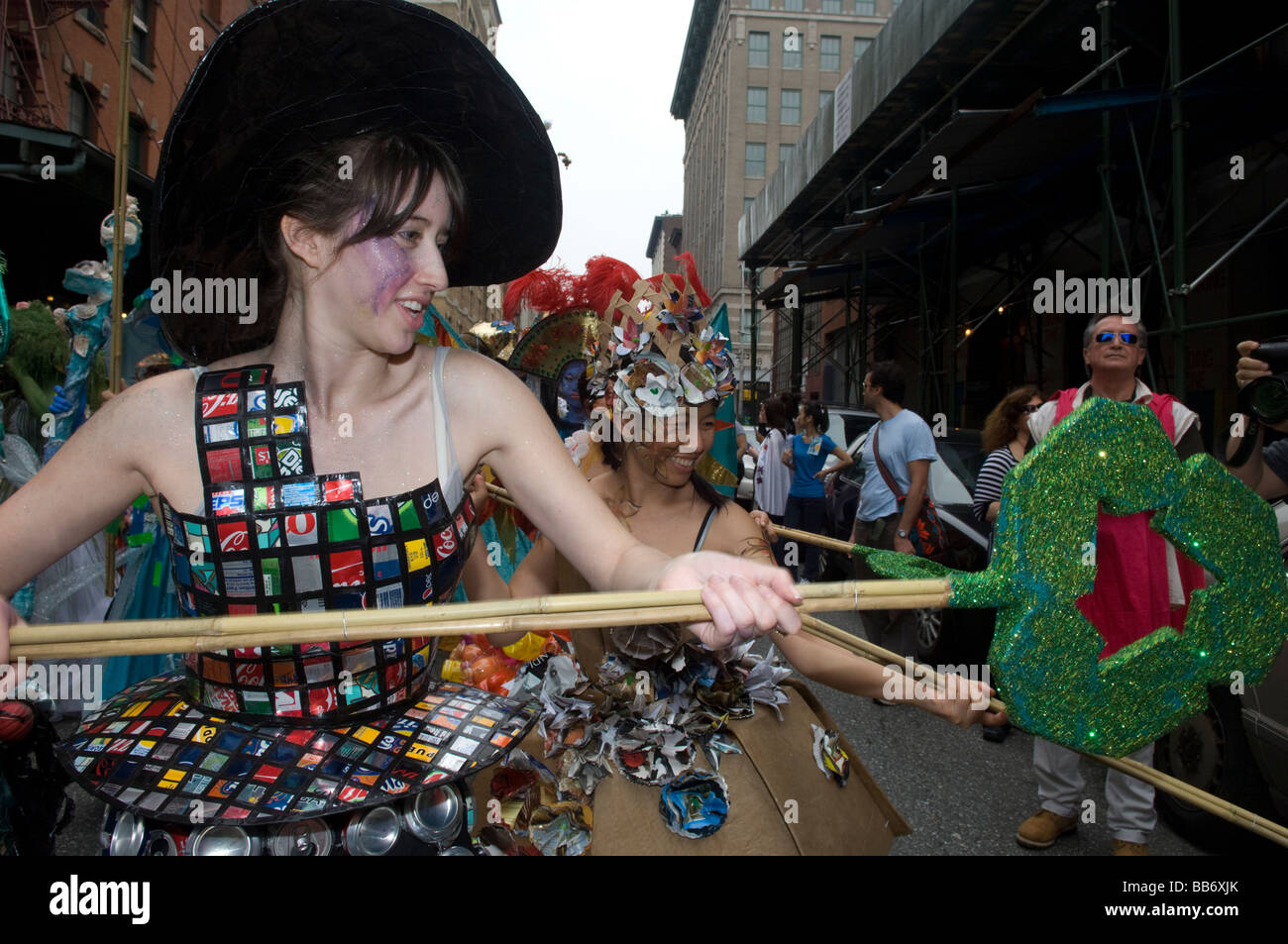 Pageant parade hi-res stock photography and images - Alamy