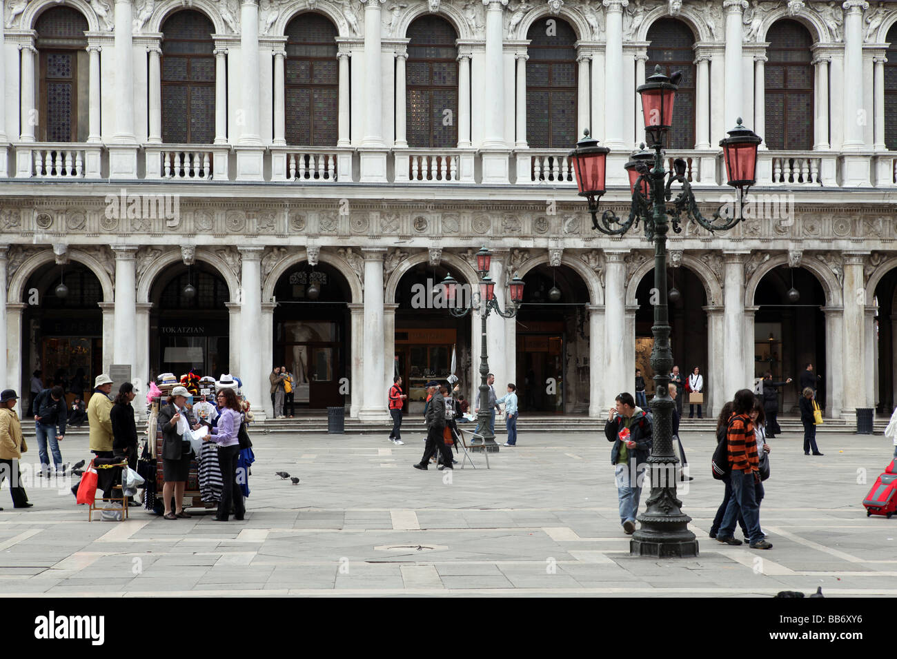 Overview of piazza san Marco - Procuratie vecchie - Venice - Italy ...