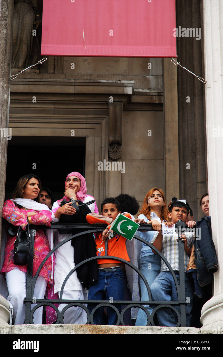 Pakistan community Trafalgar Square.Women standing on steps of National ...