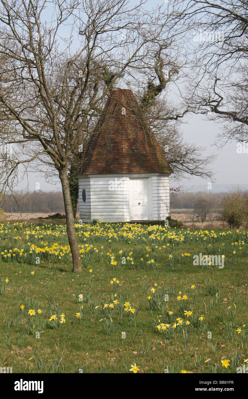 Spring house gazebo hi-res stock photography and images - Alamy
