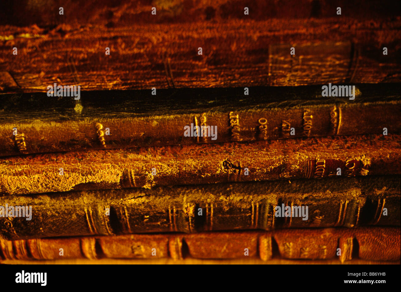 Old books quill hi-res stock photography and images - Alamy