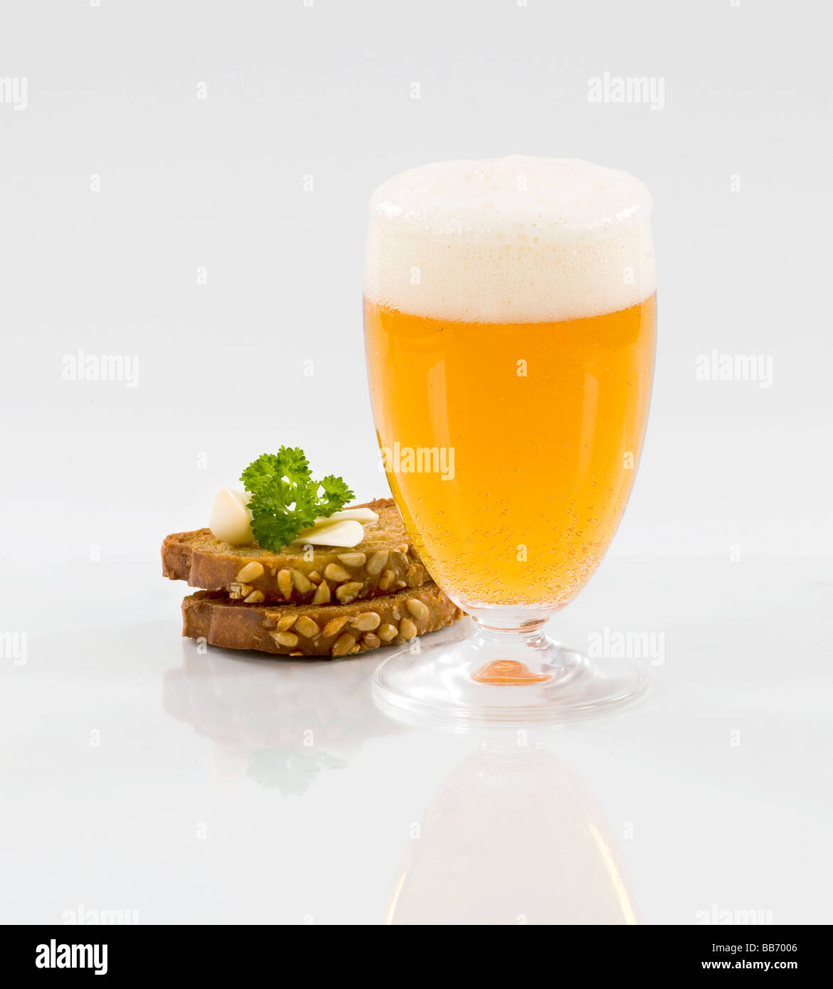 Lager toast hi-res stock photography and images - Alamy