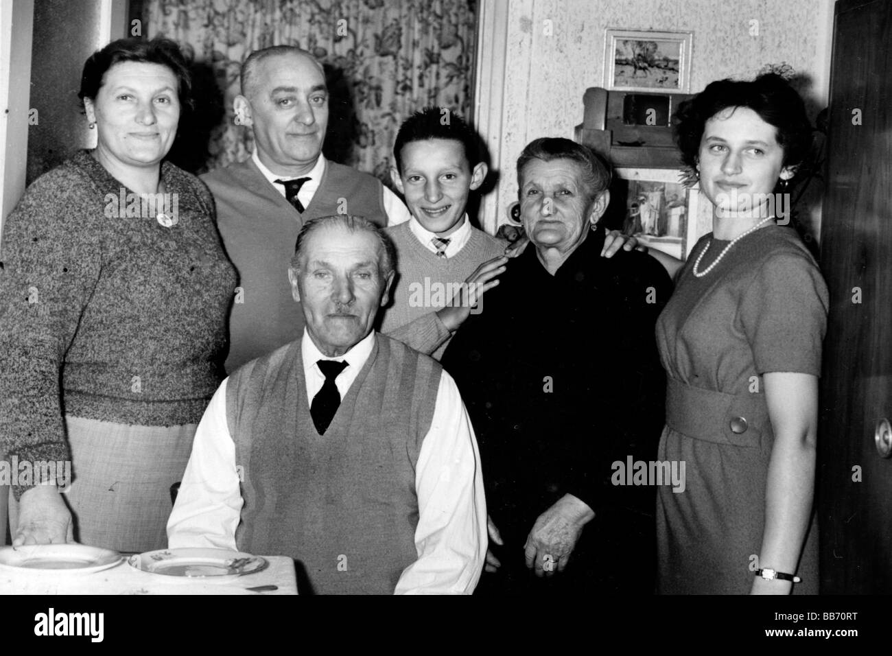 Italian family hi-res stock photography and images - Alamy
