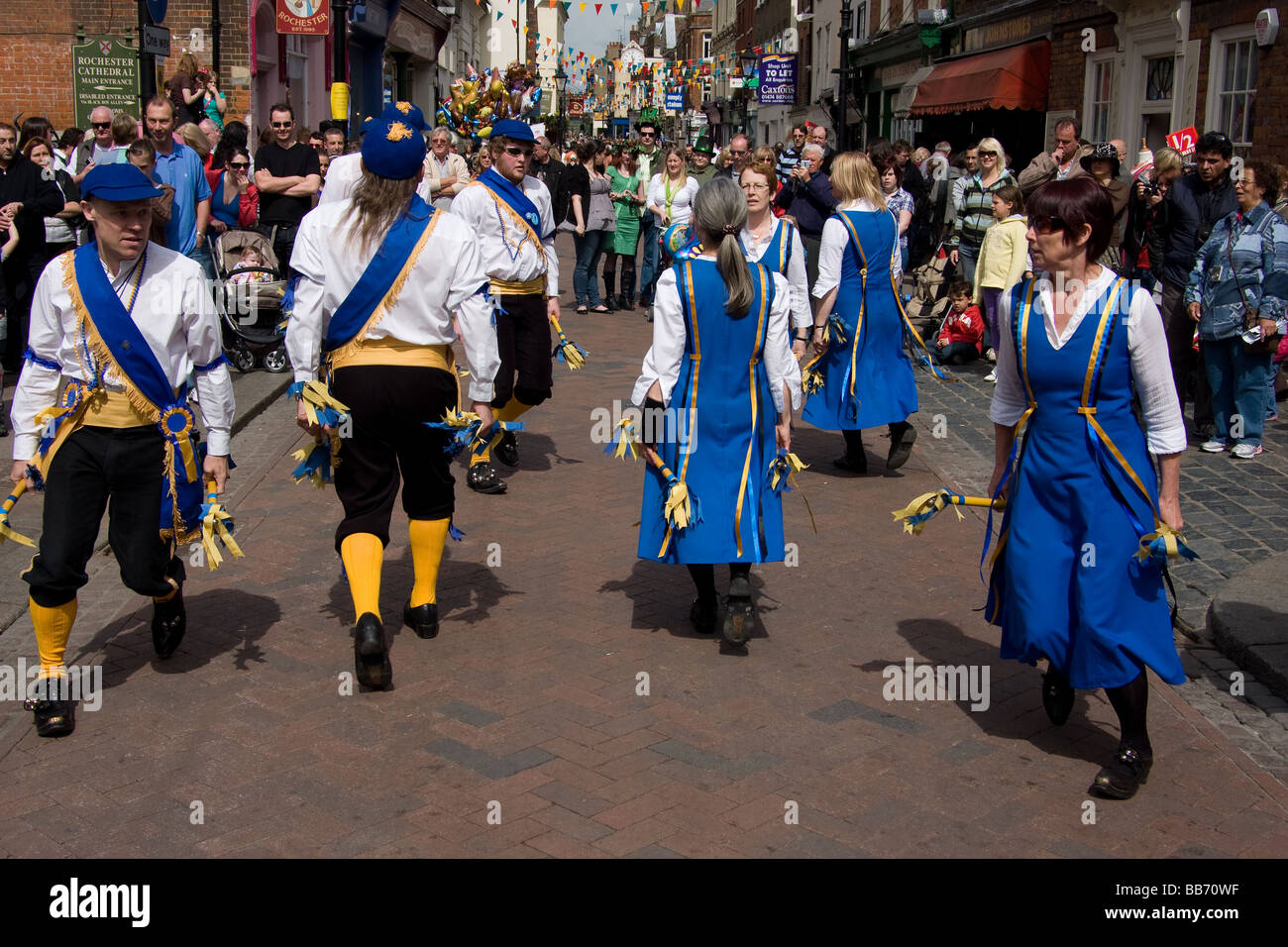 morris street artist dancer performer costume rochester sweeps festival ...