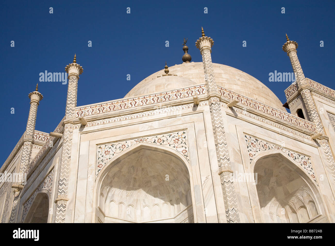 Close up view of the Taj Mahal, Agra, Uttar Pradesh, India Stock Photo ...