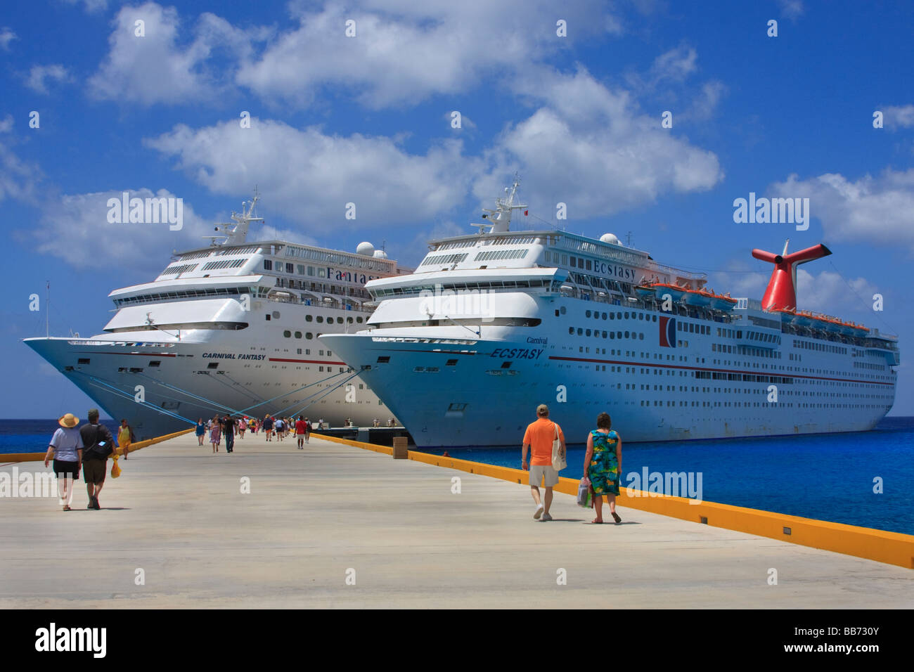 Carnival ecstasy cruise ship hi-res stock photography and images - Alamy
