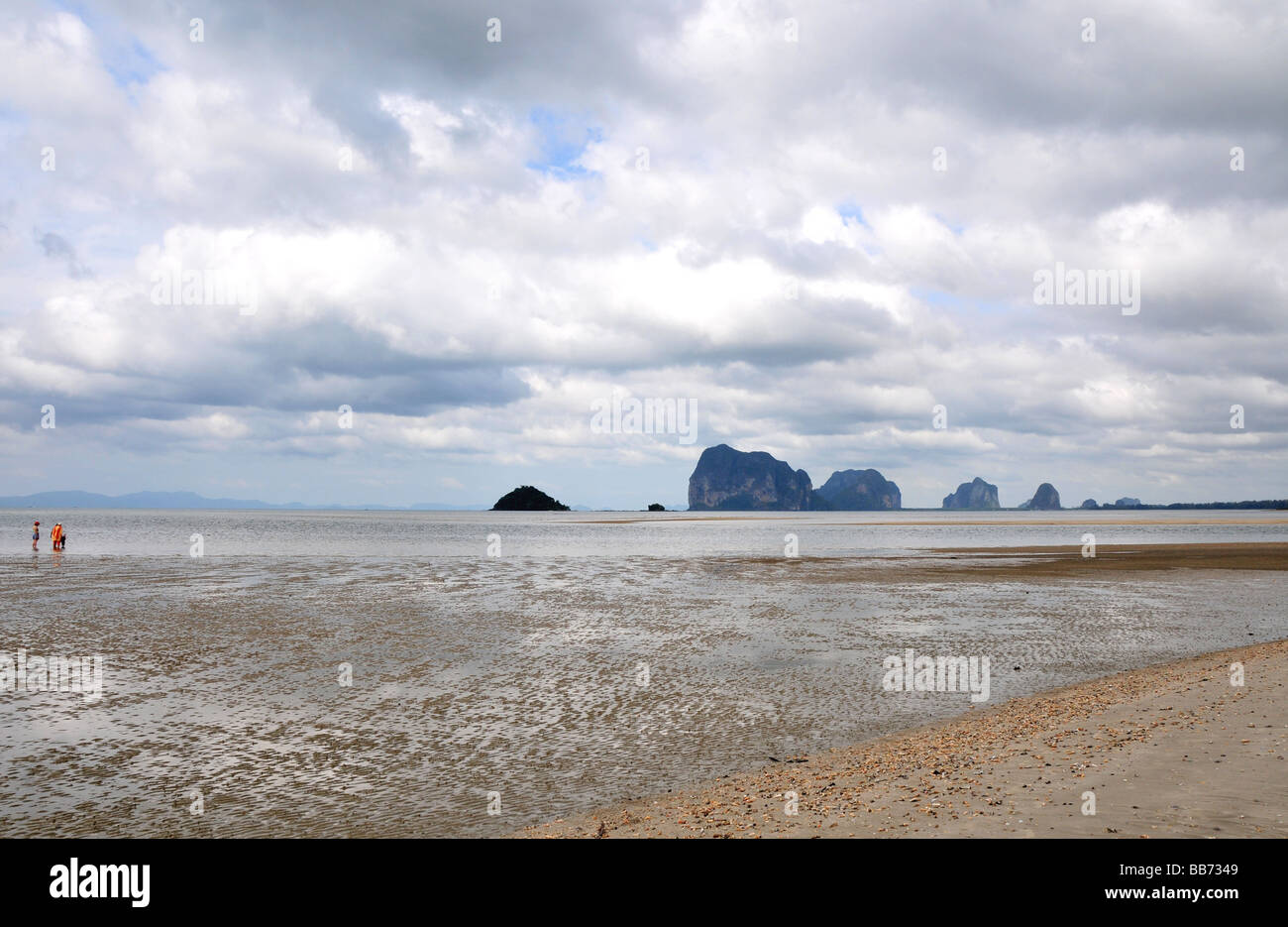 low tide at beach resort in sikao trang thailand Stock Photo - Alamy