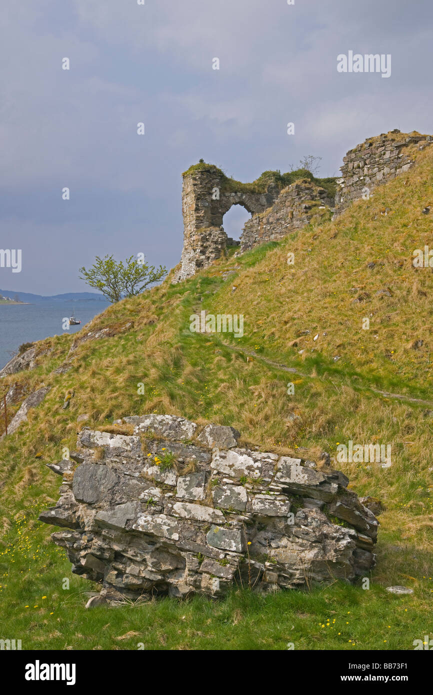 Strome castle hi-res stock photography and images - Alamy