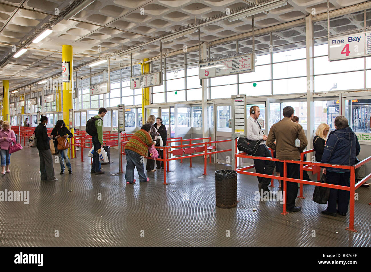Bus depot uk hi-res stock photography and images - Alamy