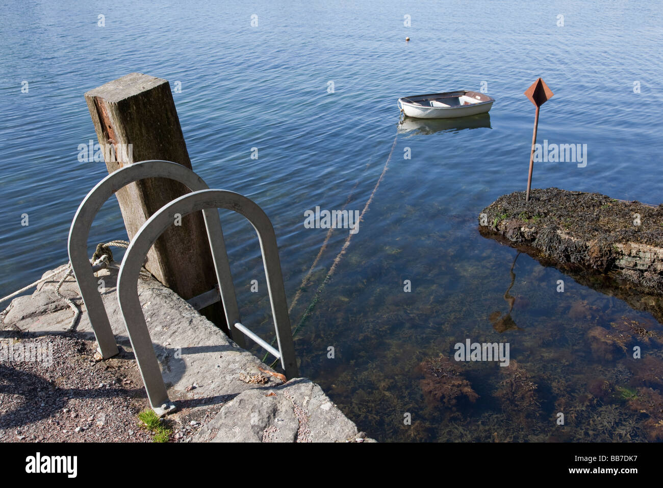 Dinghy at Crinan harbour Stock Photo - Alamy