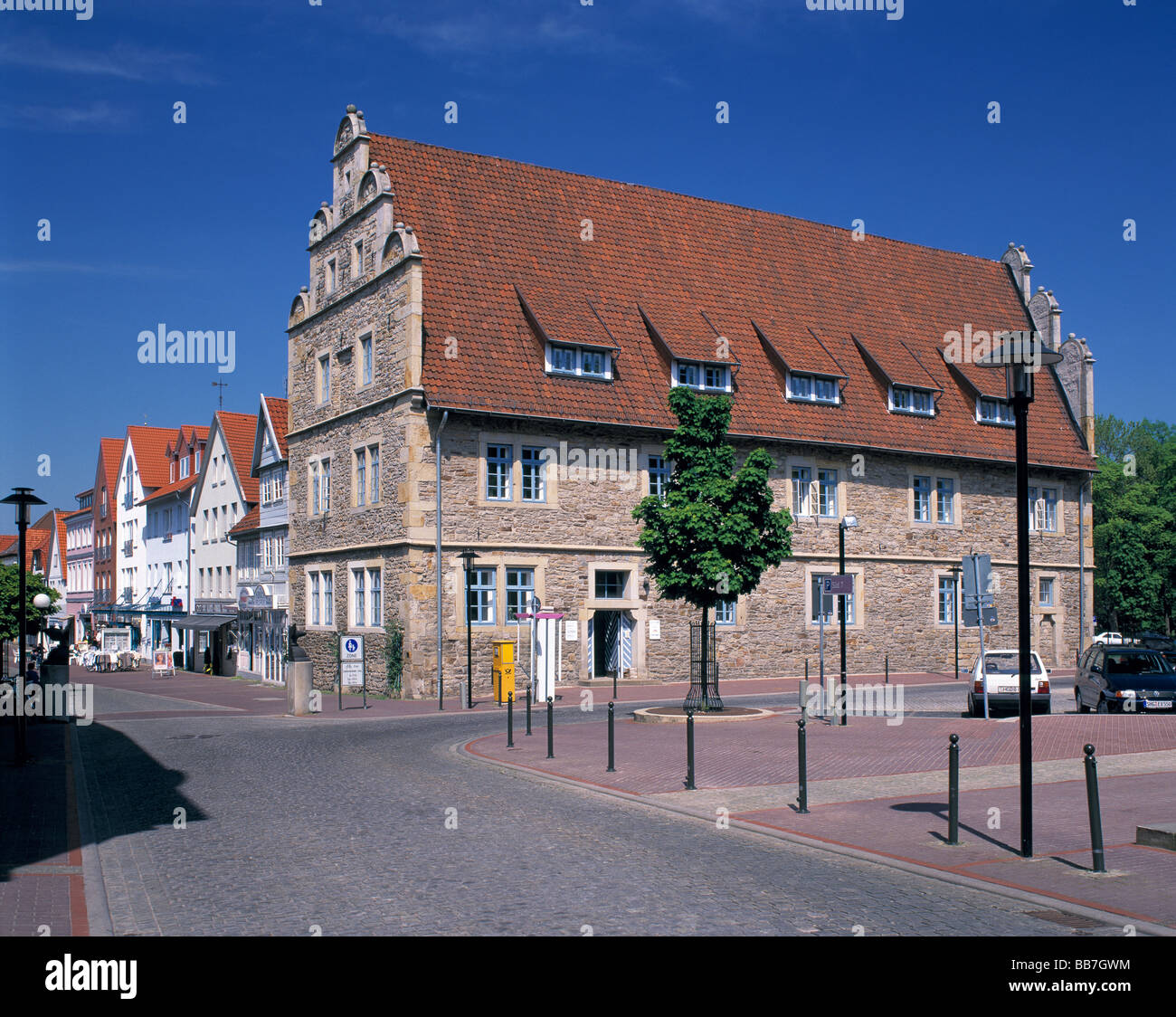 Schlossremise und Fussgaengerzone Obernstrasse in Stadthagen ...