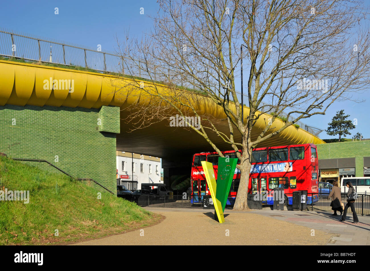 Mile end road hi-res stock photography and images - Alamy