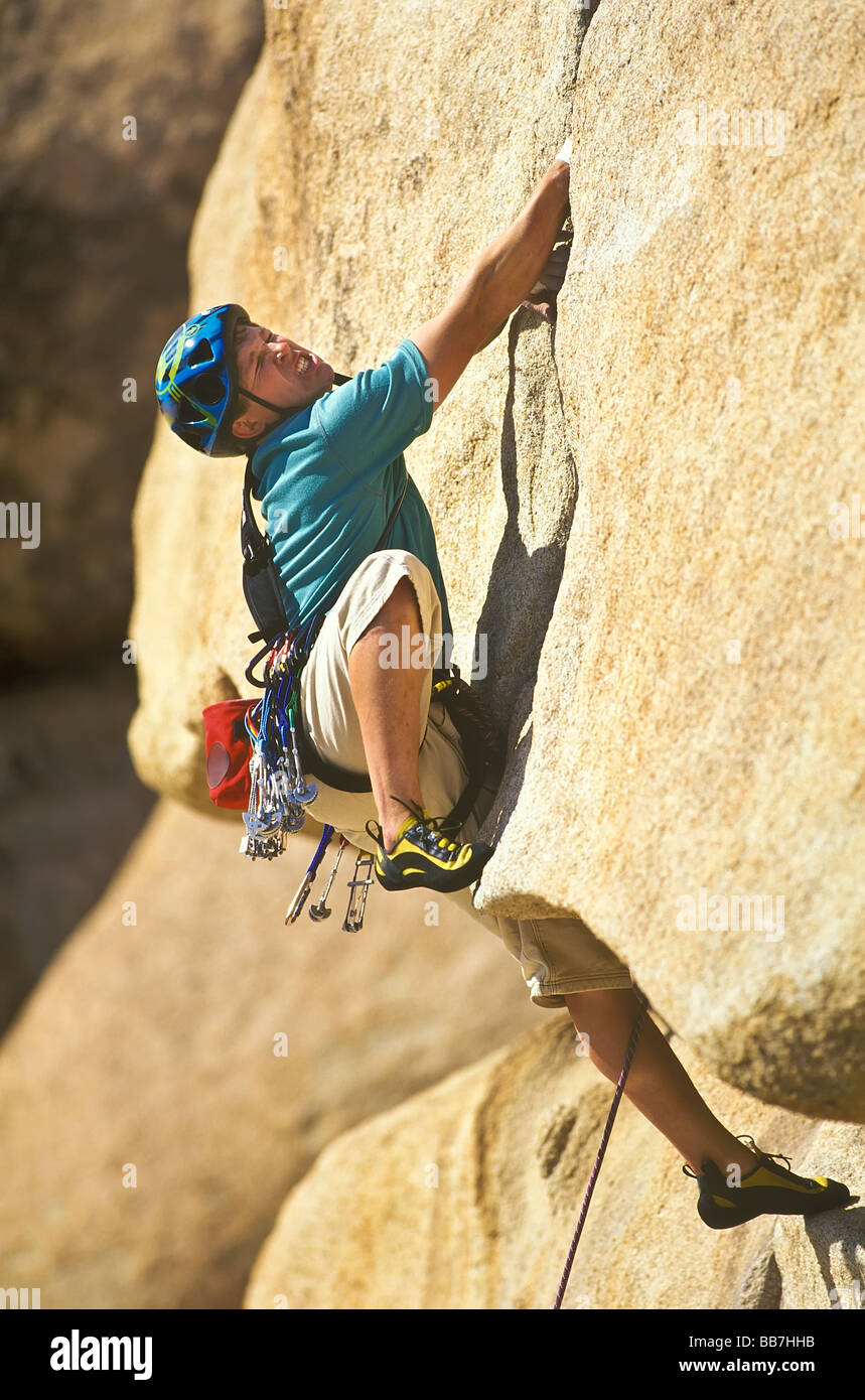 Rock overhang hi-res stock photography and images - Alamy