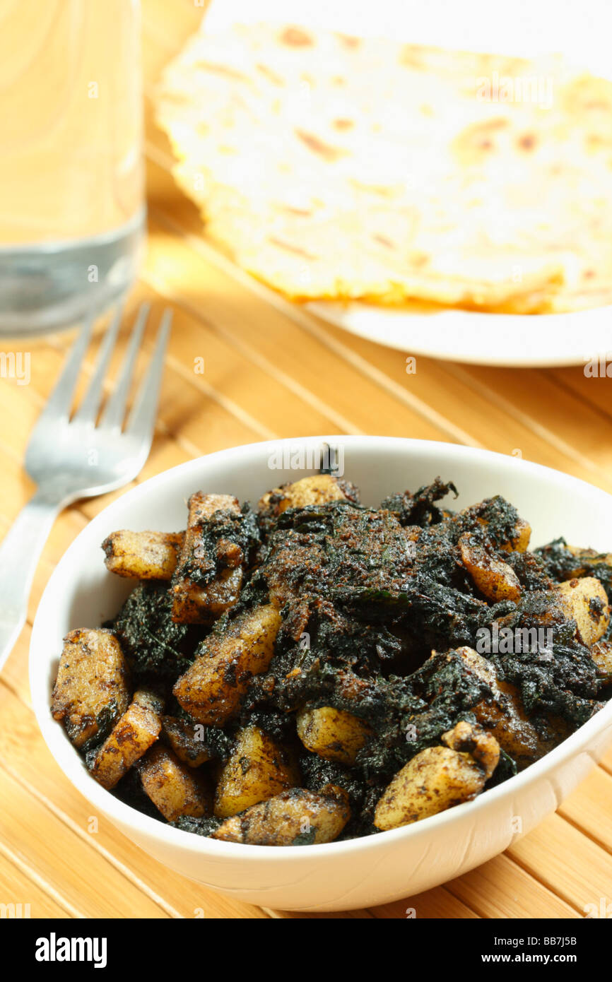Spinach sag paneer hi-res stock photography and images - Alamy