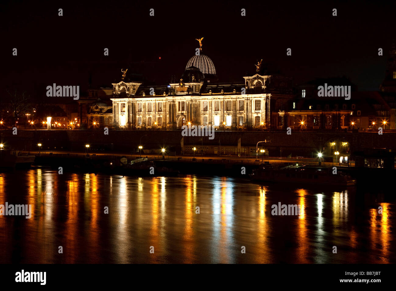 Dresden university for visual arts hi-res stock photography and images ...