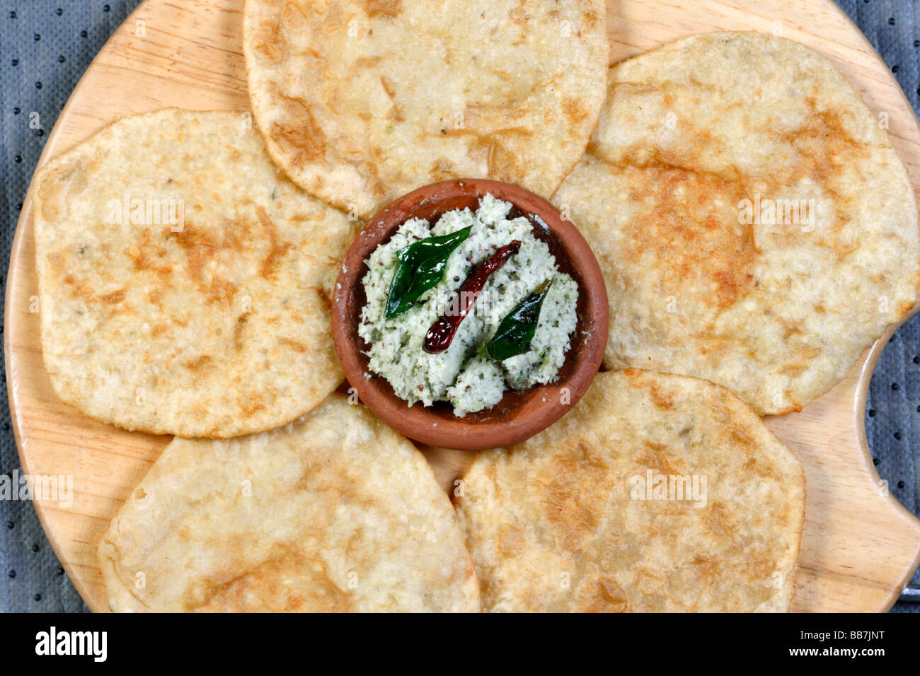 Urad dal Puri is a Central Indian puffed deep-fried flatbread Stock ...