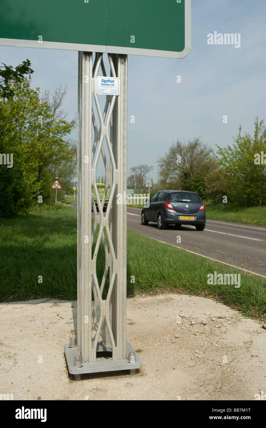 Road sign supported by lattix aluminium masts. Flexible if hit by a ...