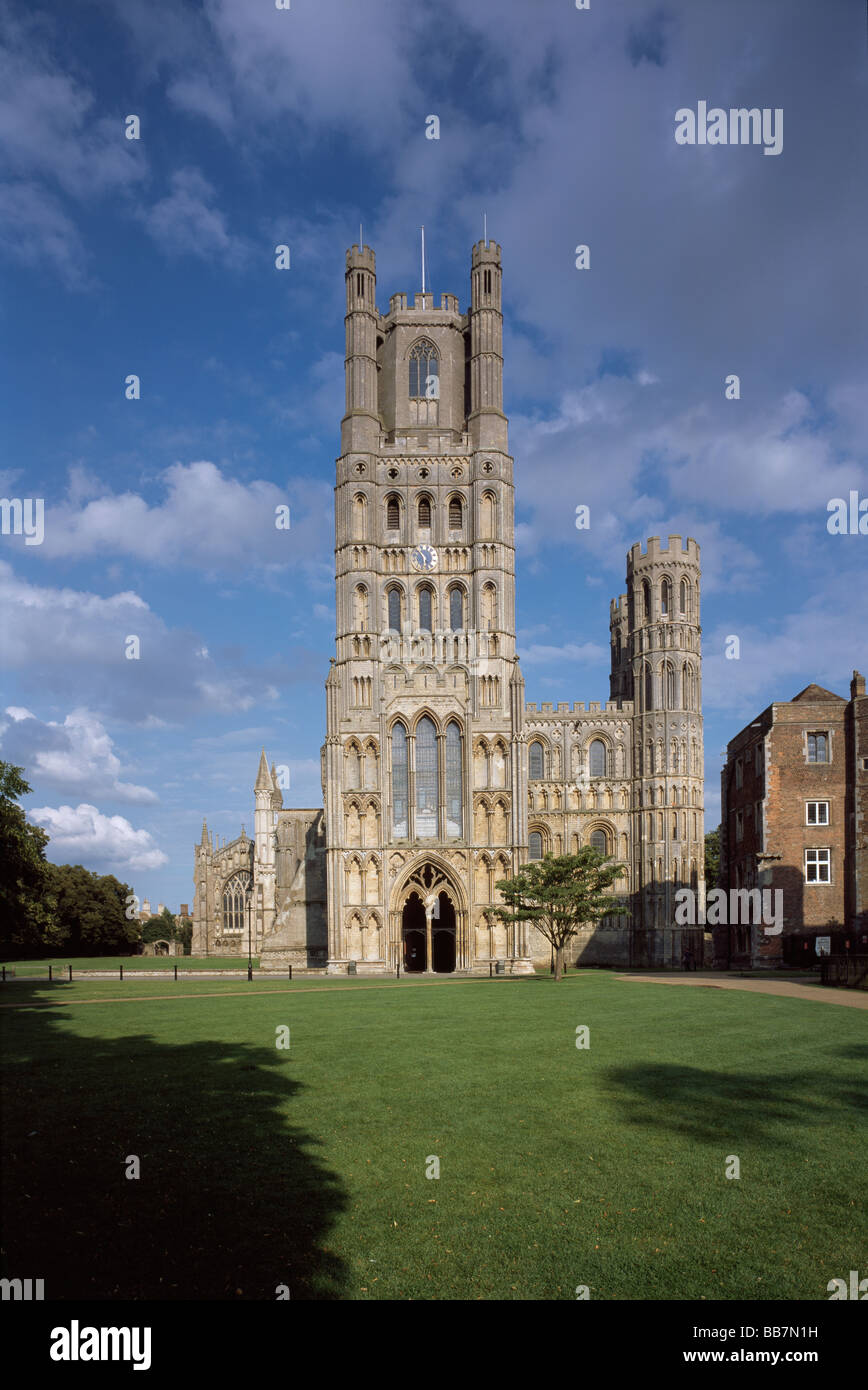 Ely cathedral exterior hi-res stock photography and images - Alamy