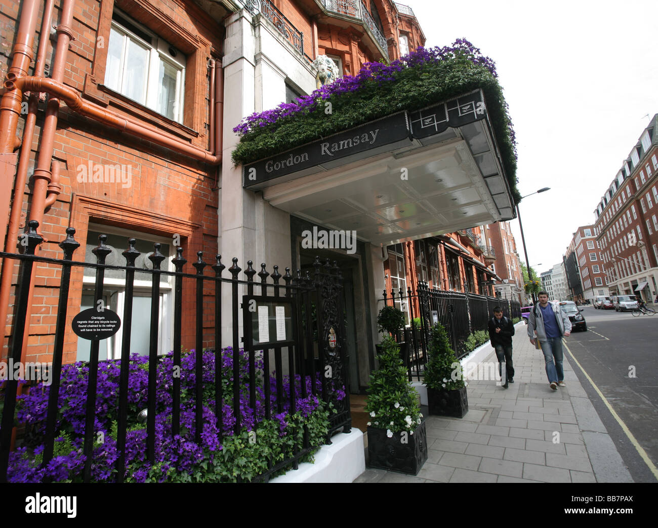 Gordon Ramsay Restaurant, Claridges, Mayfair, central London Stock ...