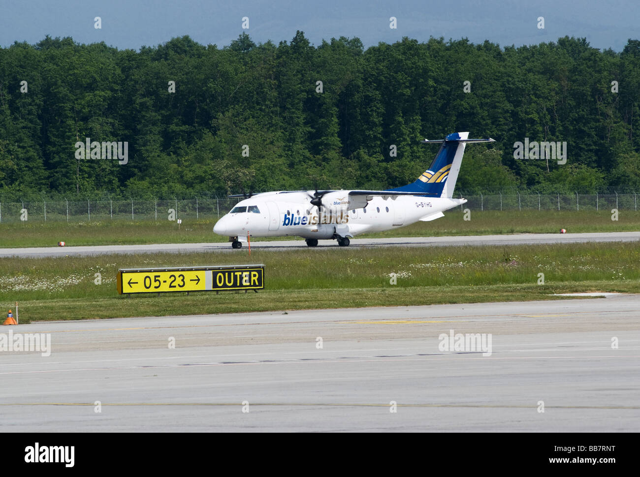 328 100 mod 10 hi-res stock photography and images - Alamy