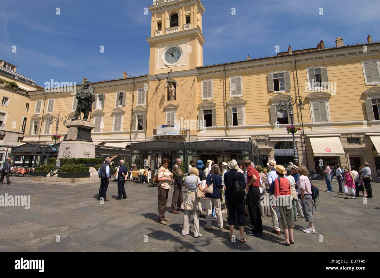 Tourist in Piazza Garibaldi Parma Emilia Romagna Italy Stock Photo - Alamy