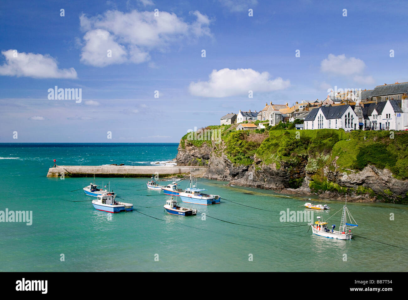 Port Isaac harbour, north-east Cornwall, England, UK Stock Photo - Alamy