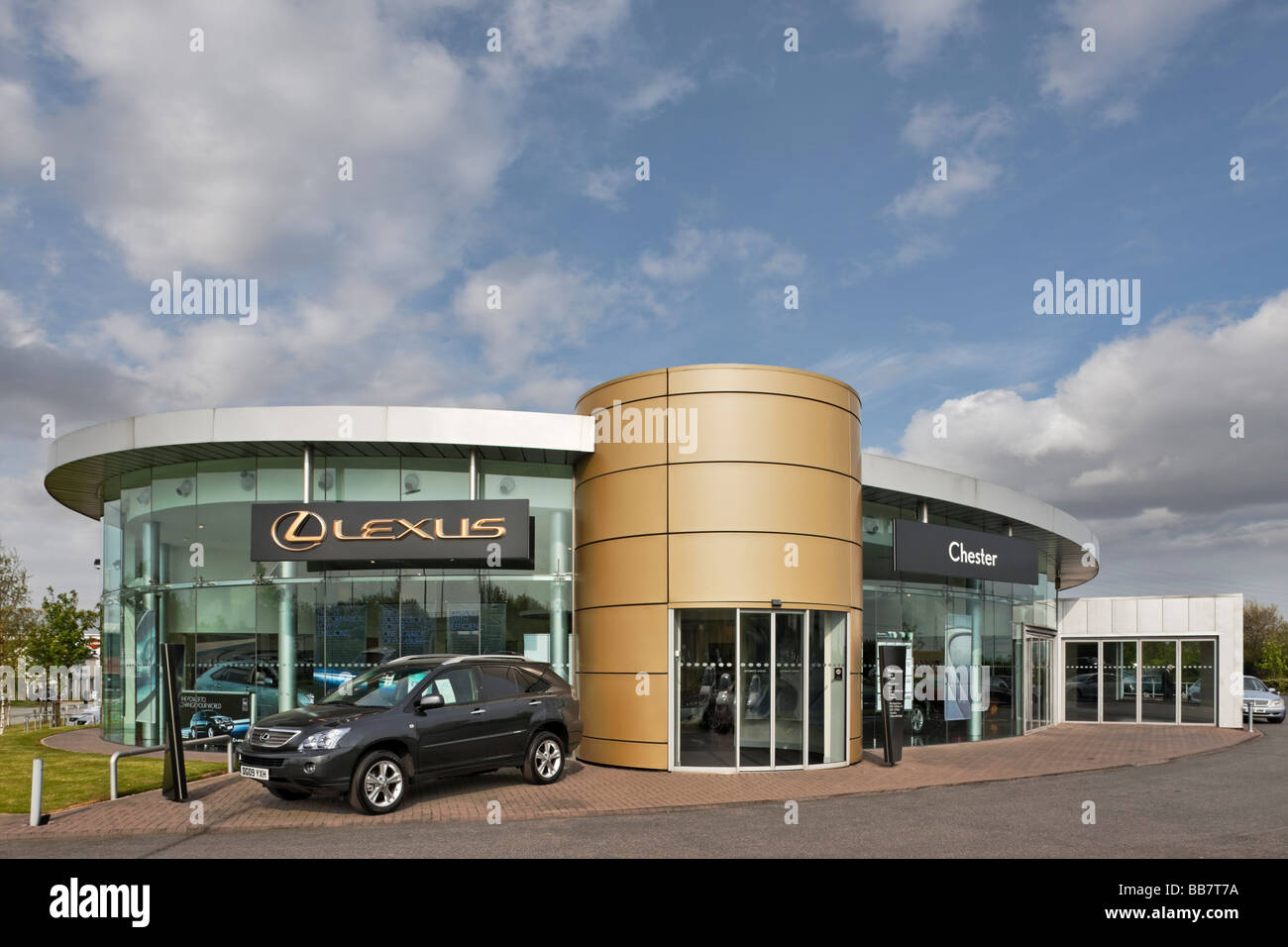 Motor trade hi-res stock photography and images - Alamy