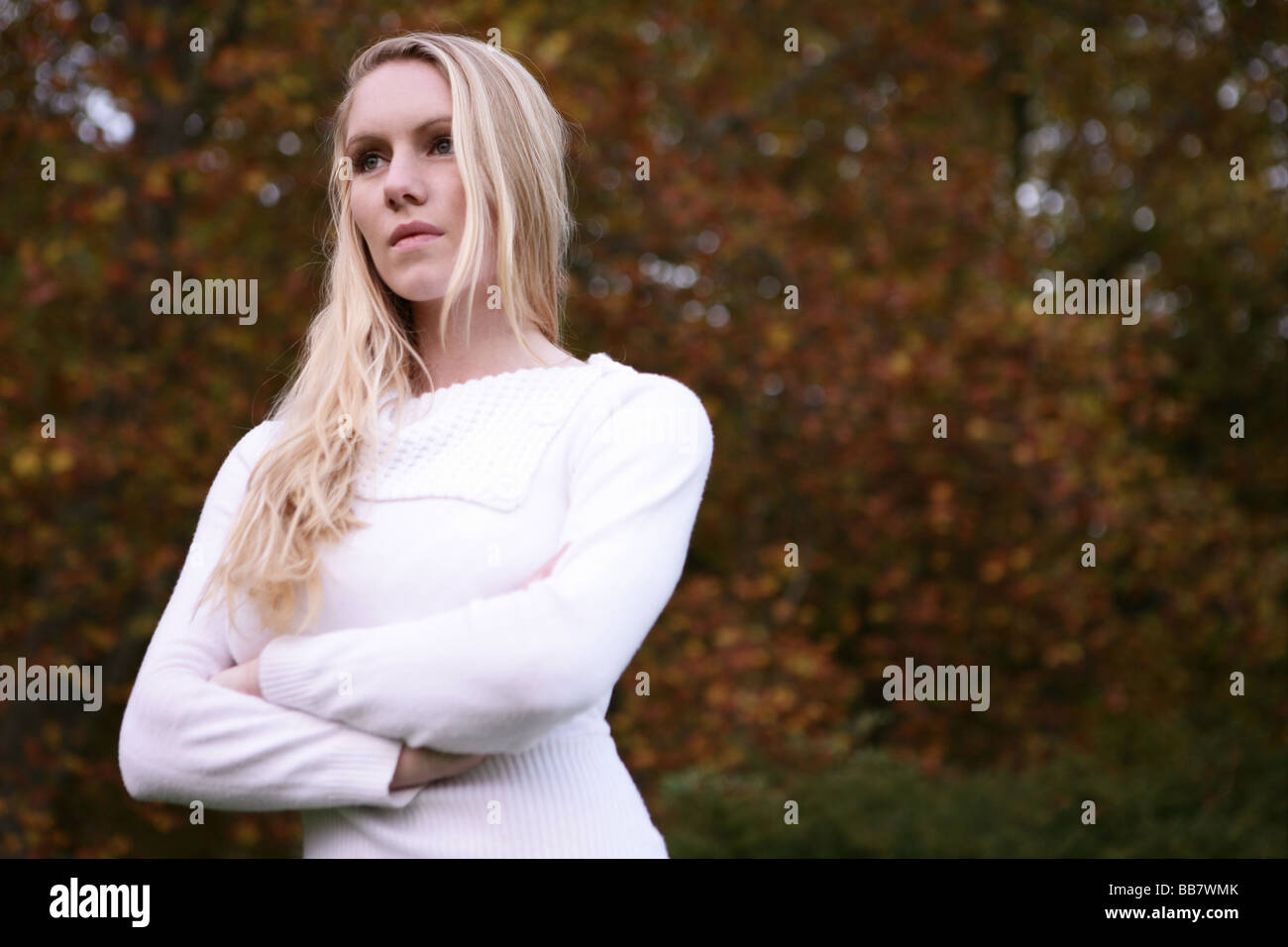 Woman and strong arms and garden hi-res stock photography and images ...
