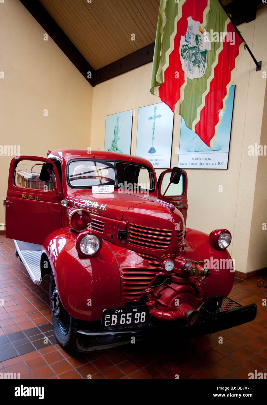 Old red truck hi-res stock photography and images - Alamy
