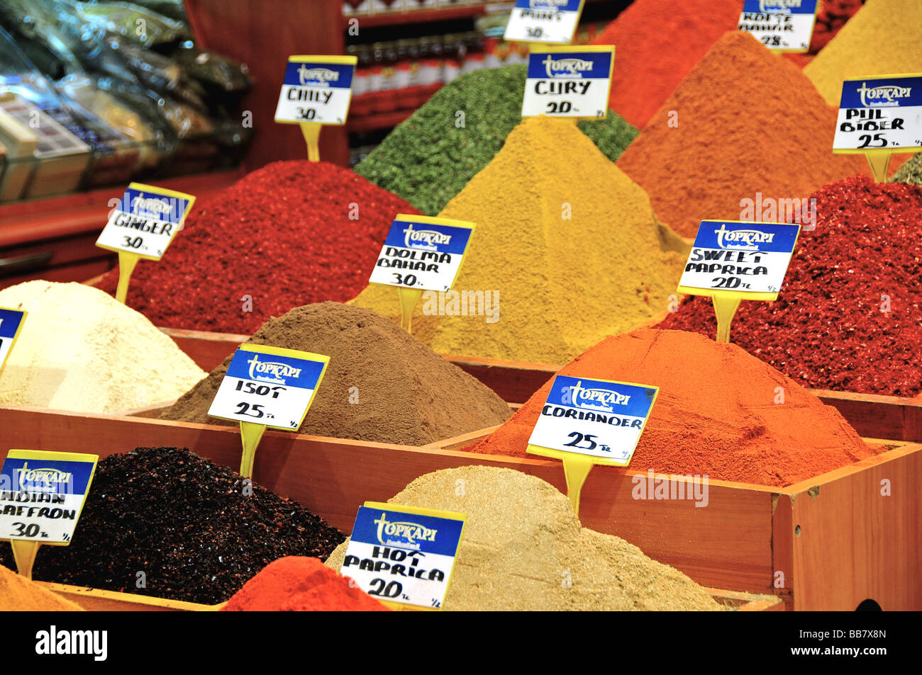 Spices in spice bazaar turkish hi-res stock photography and images - Alamy