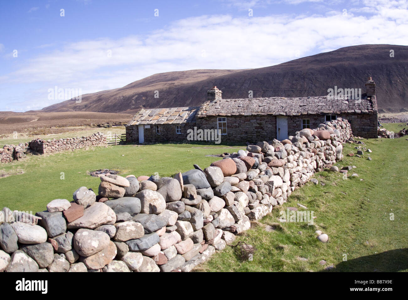 Rackwick Bay Bothy Stock Photo - Alamy
